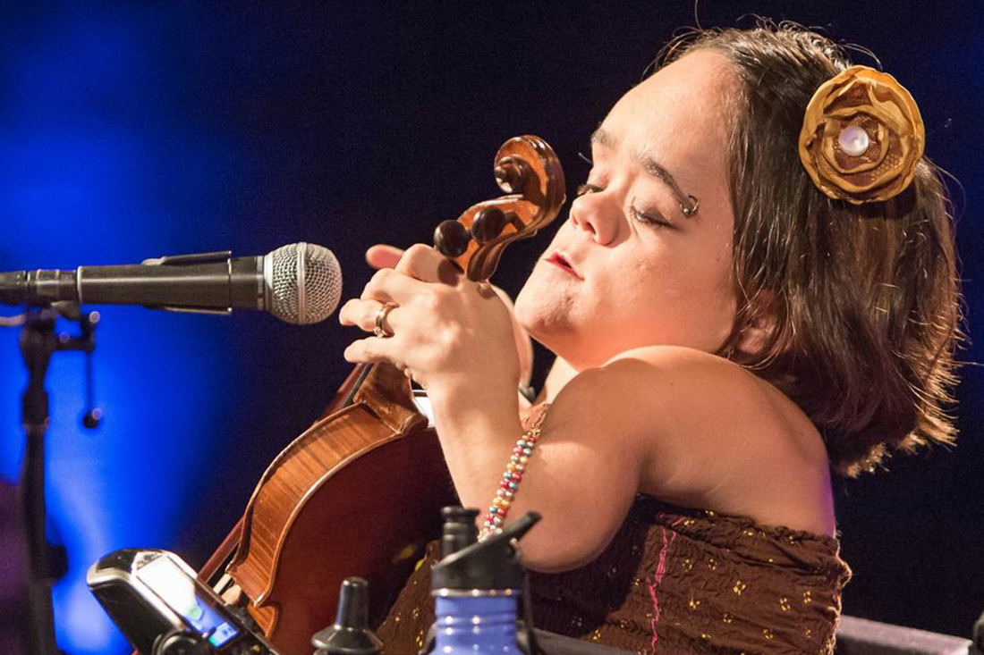 An Evening with Gaelynn Lea - Hammer